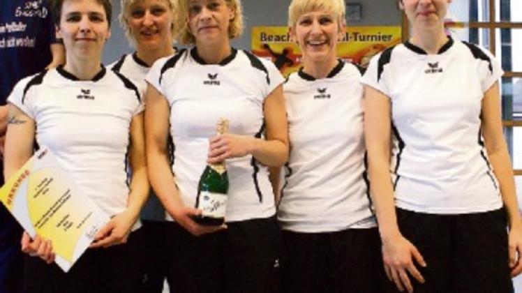 SC Itzehoes Damen 30 Dritter beim Prellball-Masters