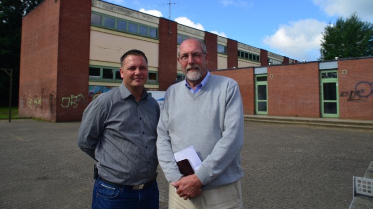 BfB in Schenefeld will die Schule prüfen lassen