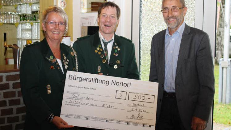 Beim Schützenball werden die neuen Majestäten gekürt