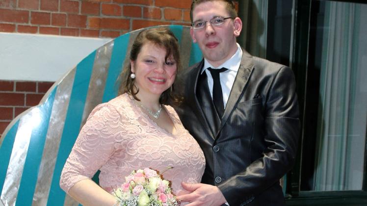 Brautpaar freut sich auf Nachwuchs | SHZ