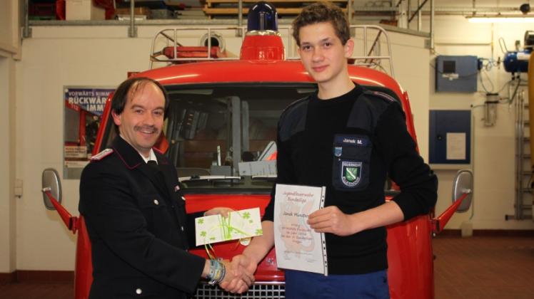 Jugendfeuerwehr: Auszeichnung für Janek Münster