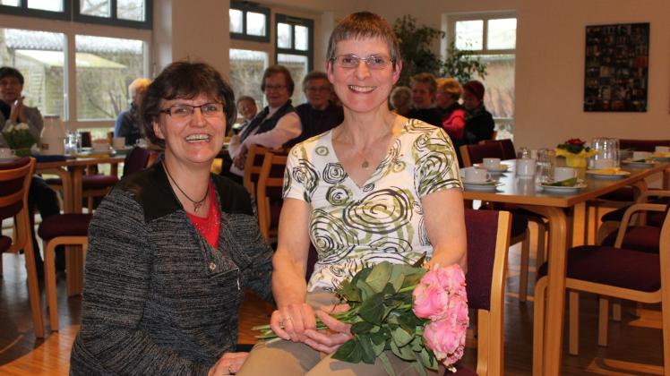 Elma Ingwersen mit der „Silbernen Biene“ geehrt