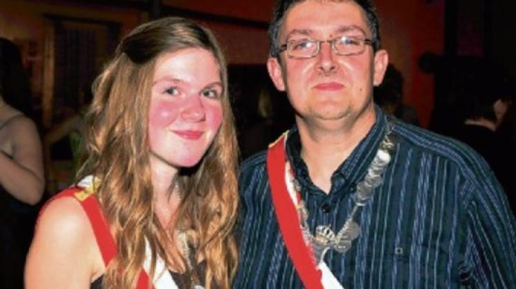 Neues Königspaar eröffnet den Ernteball