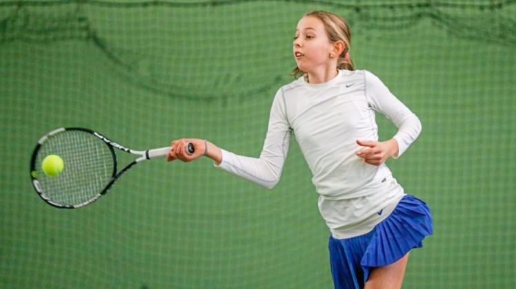Emsländische Tennisspieler klare