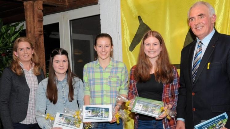 Pferdezuchtverein Meppen erhält großes Lob für