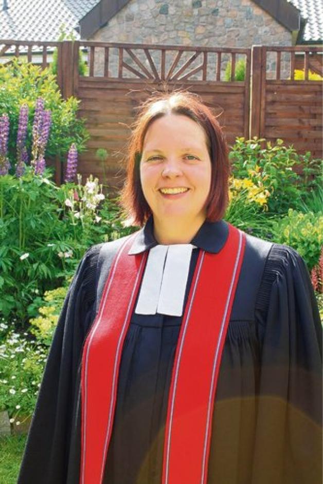 Volles Haus zur Einführung von Pastorin Kristina Warnemünde