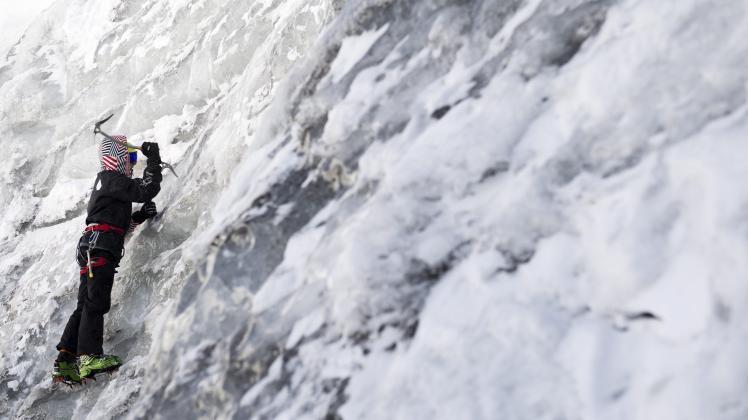 Schweizer Gletscher gibt nach 75 Jahren vermisstes Ehepaar frei