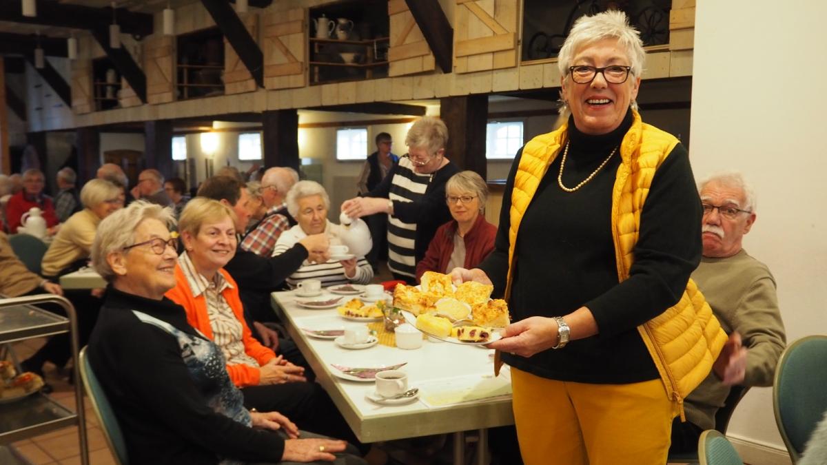 Viel Publikum bei Lesung „op Platt“ in Tornesch