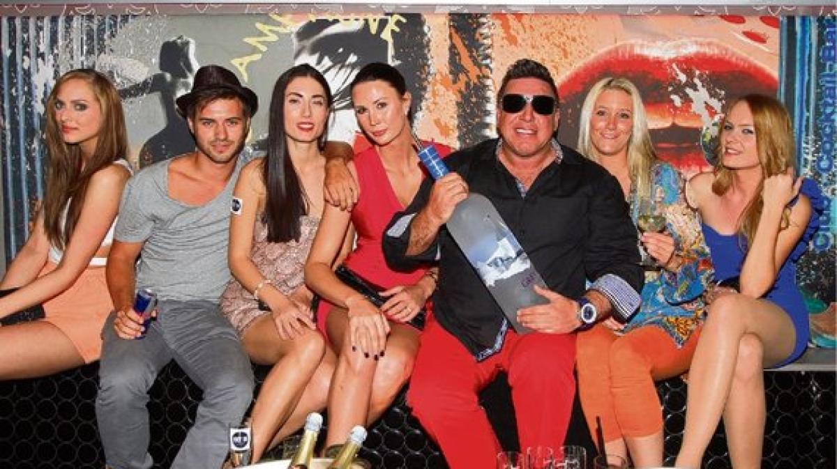 Michael Ammer feiert "Modelnacht" ohne Promis