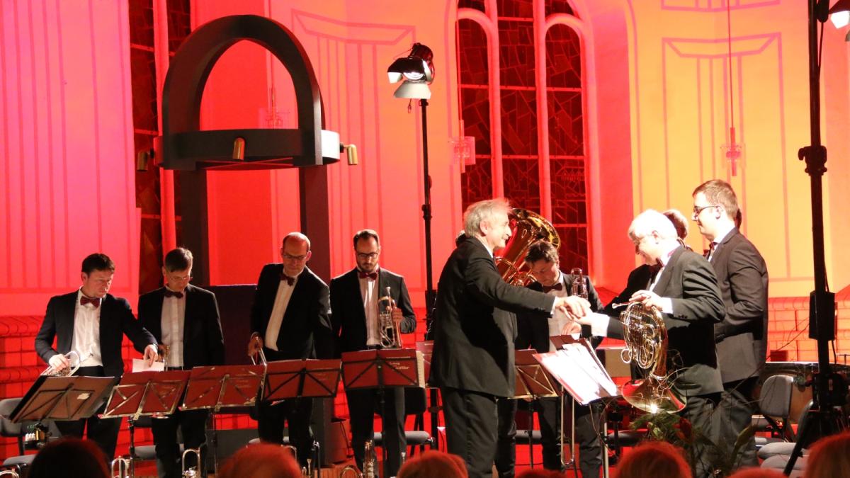 Wie ein Aufruf zum Aufhorchen | SHZ