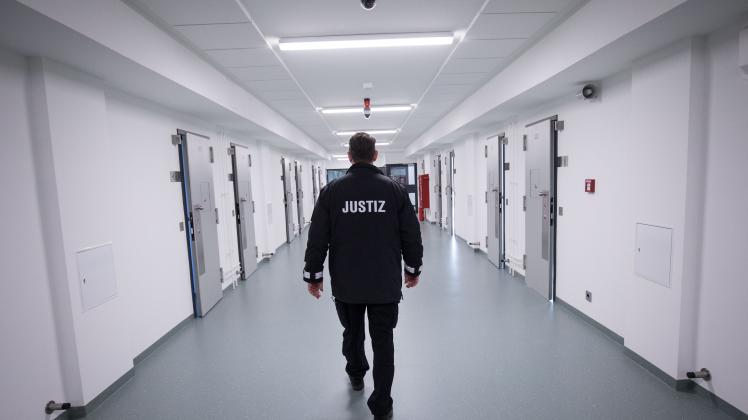 99 renovierte Zellen: So sieht es in der U-Haft am Holstenglacis