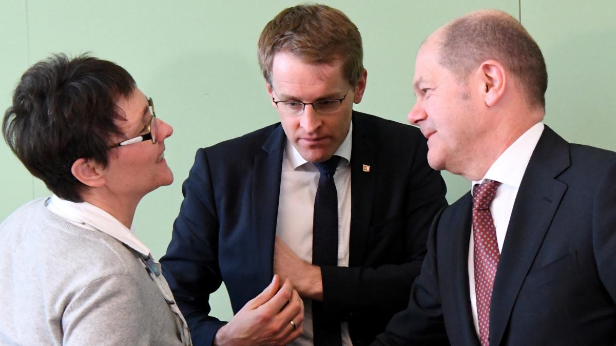 Finanzministerin Monika Heinold erklärt HSH-Deal