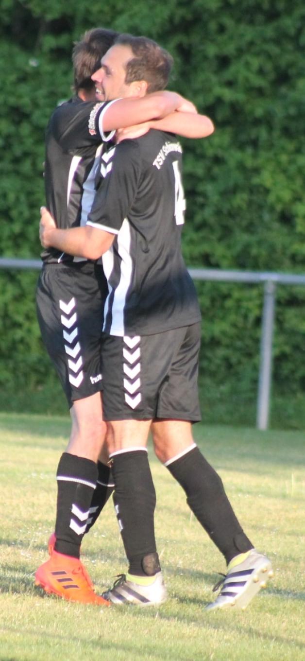 Dennis Becker trifft zwei Mal