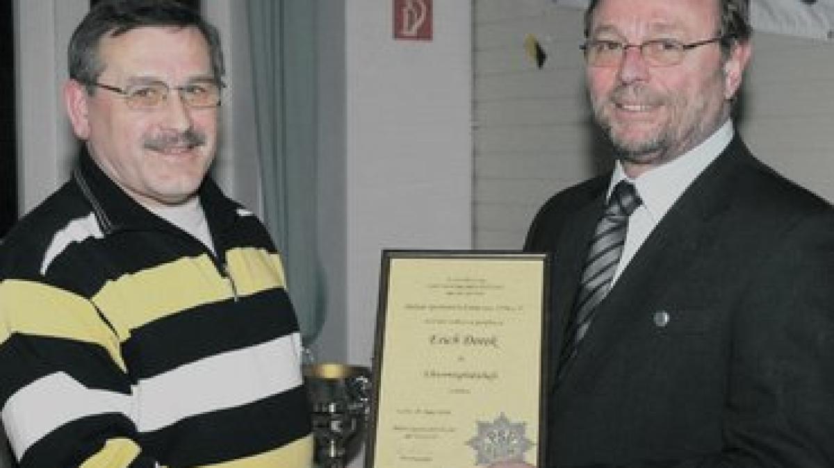 Frank Hasse zahlt seit 50 Jahren seinen Beitrag für den PSV | SHZ