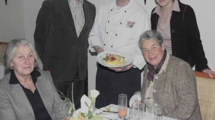 Die Brücke bittet zu Tisch