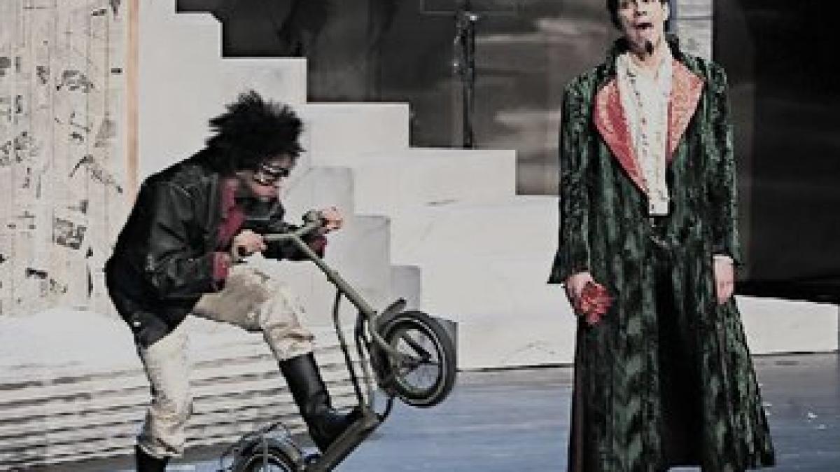 Zucker für den Klischee-Affen