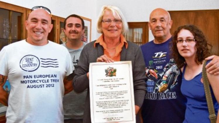 Drei Generationen auf Charity-Motorradtour durch Europa