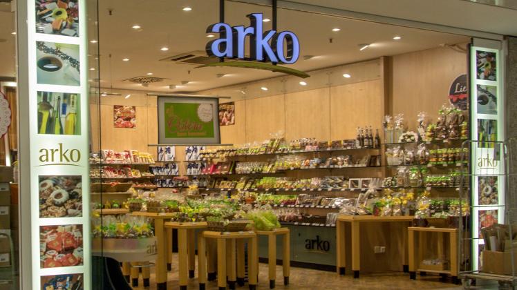 Arko übernimmt Süßwarenkette Hussel
