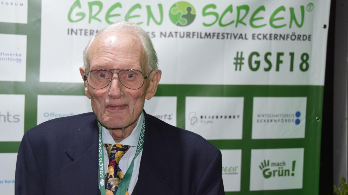 Peter Fera wird Ehrenmitglied