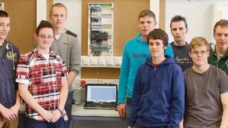 Technik-Studium im neuen Lichtlabor | SHZ