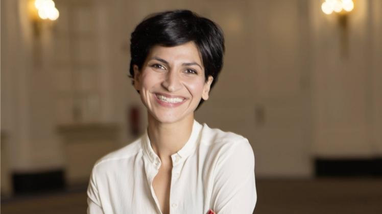 Neda Rahmanian im Interview: Unendlich verknallt in
