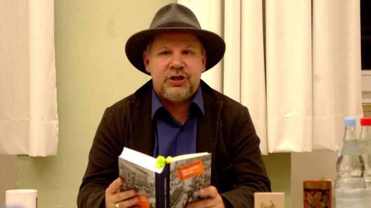 Zwischen weißer Garde und Roter Armee