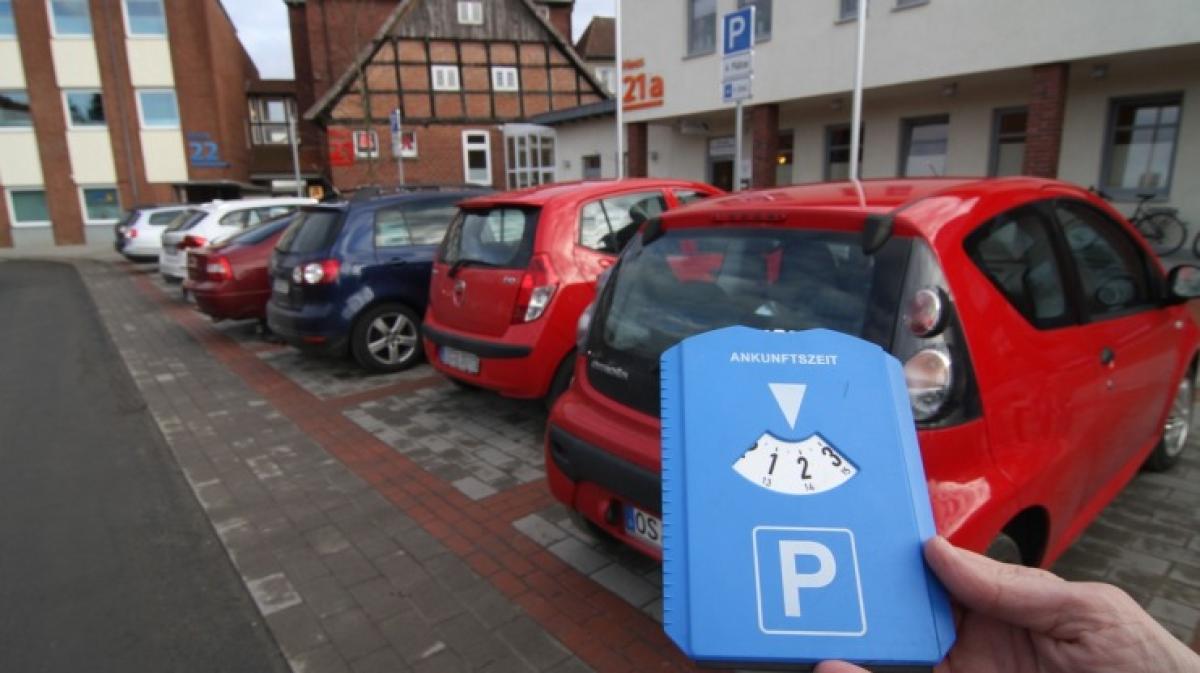 So stellen Sie die Parkscheibe richtig