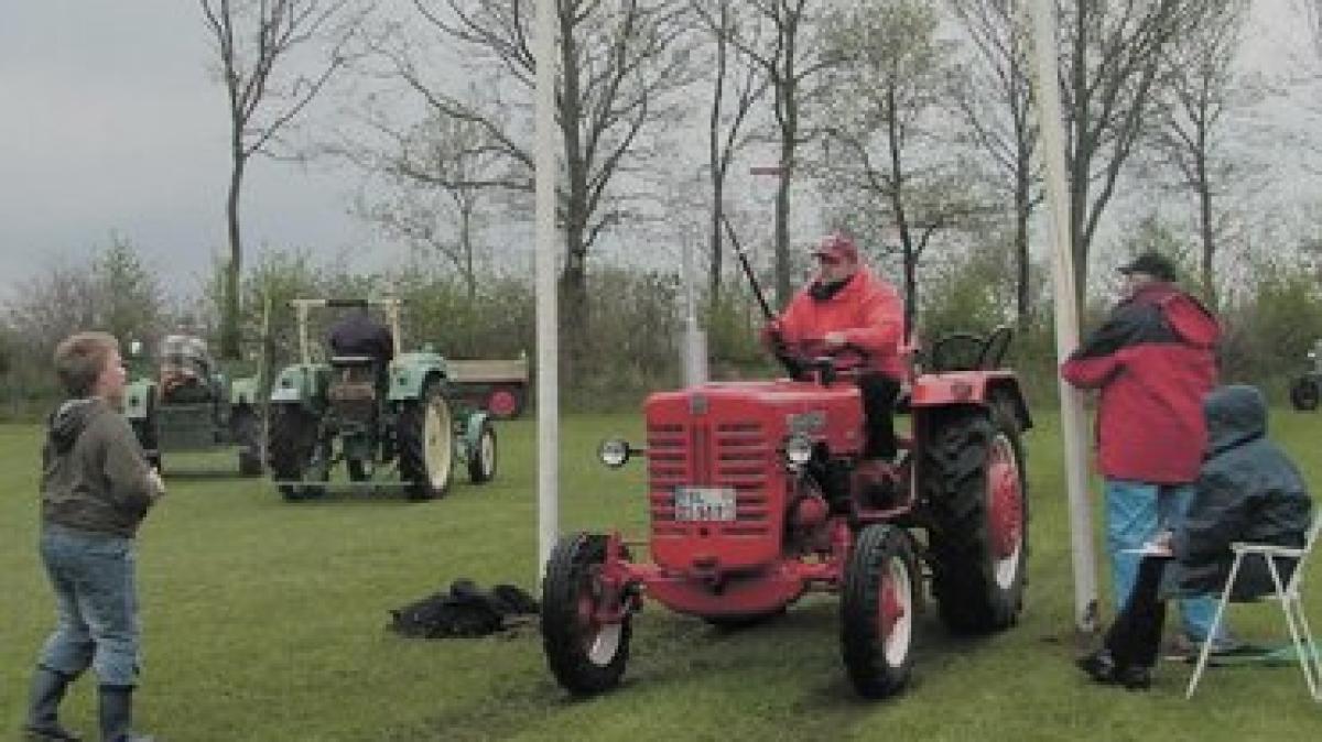 Ringstechen der Oldtimerfreunde