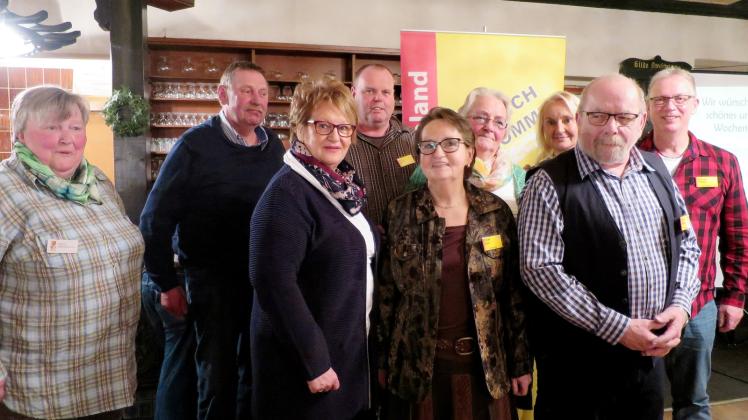 Feste, Fahrten und Vorträge