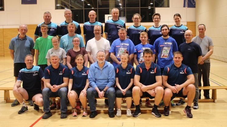 Kameraden halten sich „Fit for Fire“