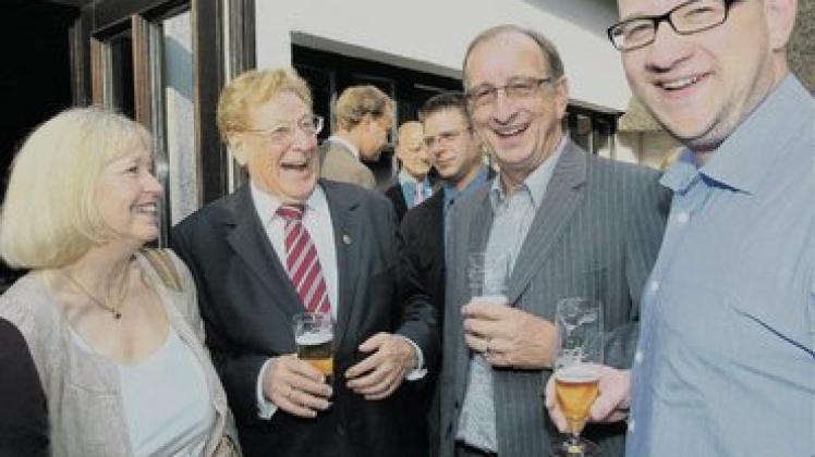 Rededuell beim heißen Bierabend