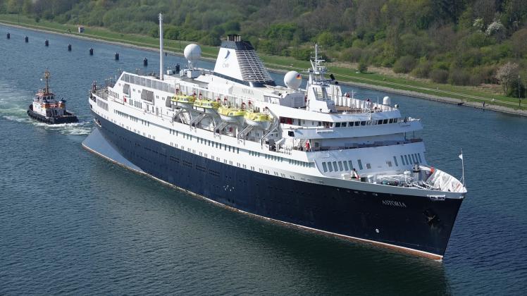 Schiff mit bewegter Geschichte: „Astoria“ durchquert Nord-Ostsee-