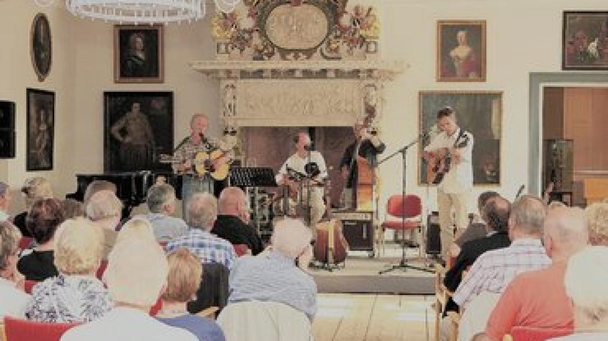 Kunst und Musik am Abend