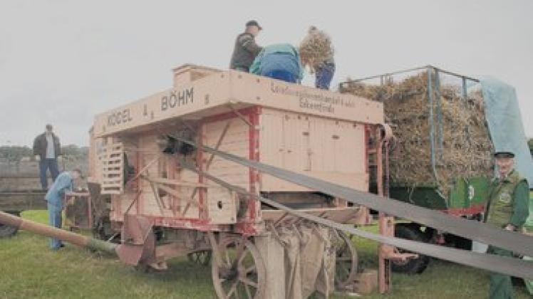 Dreschen wie in früheren Zeiten