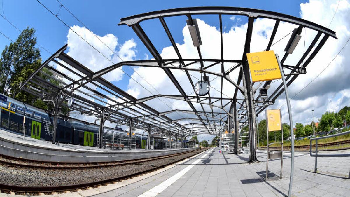 Bahnsteigdach wird früher fertig