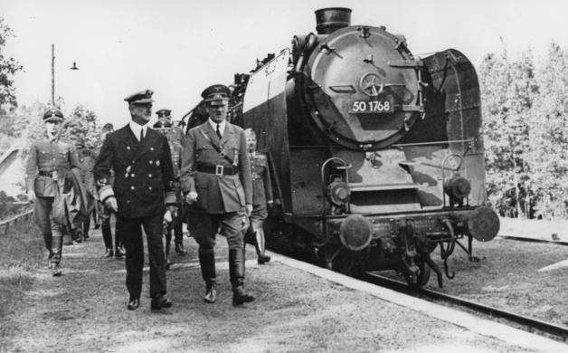 Hitlers persönlicher Leibdiener Heinz Linge lebte in Schenefeld