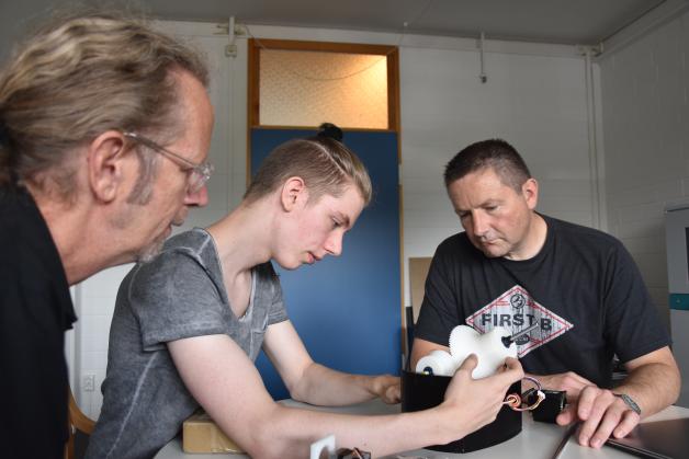 Apkudo: Test-Roboter für Smartphones made in Flensburg