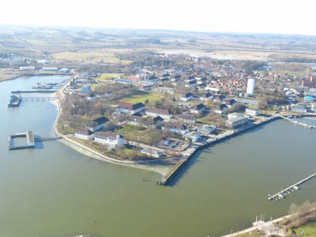 Marine in Neustadt feiert Jubiläum