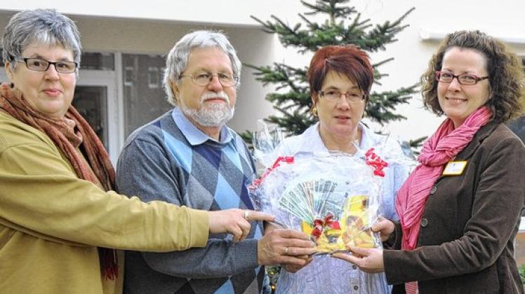 Stricken für den guten Zweck: Hospiz erhält 800 Euro