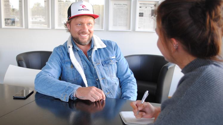 Der Flensburger Sänger Ben Dobbertin veröffentlicht seine neue Si