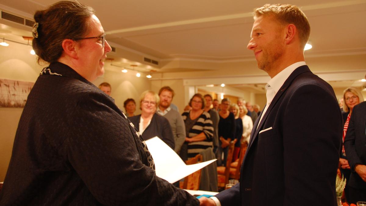 Frank Feddersen offiziell in Amt und Würden bestellt