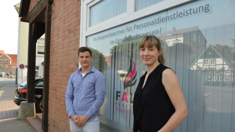 Stopft Zeitarbeit die Pflegelöcher?