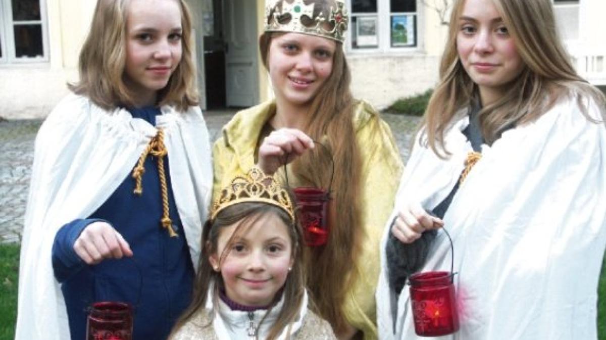 Wichtel bringen Licht | SHZ