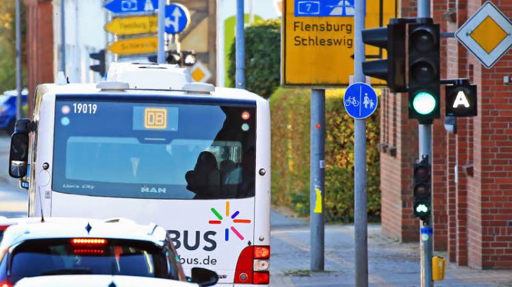 Busse in Husum: Schnell ans Ziel per Ampel-A
