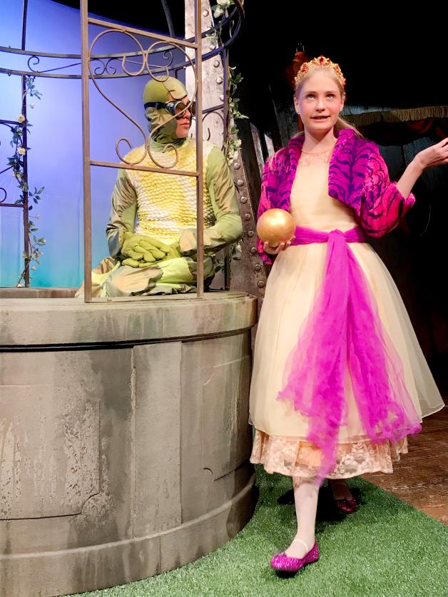 So war die Premiere von „Der Froschkönig“ in der Niederdeutschen | SHZ