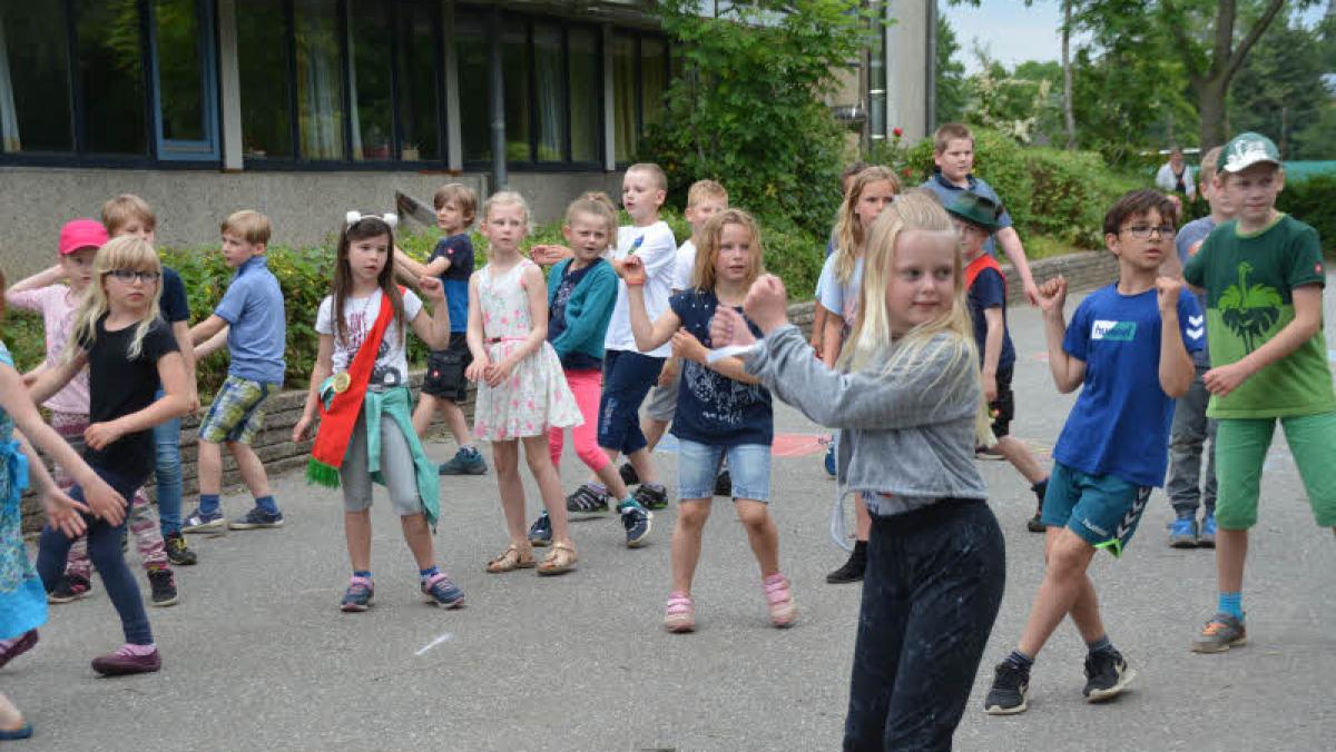 Andrea Keyser bittet um Erhalt der Grundschule in Steinbergkirche