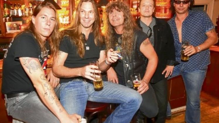 "Bon Scott" in der Milchbar