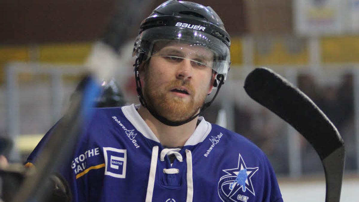 Jason Horst erzielt beim 7:0-Sieg in Bremerhaven drei Tore