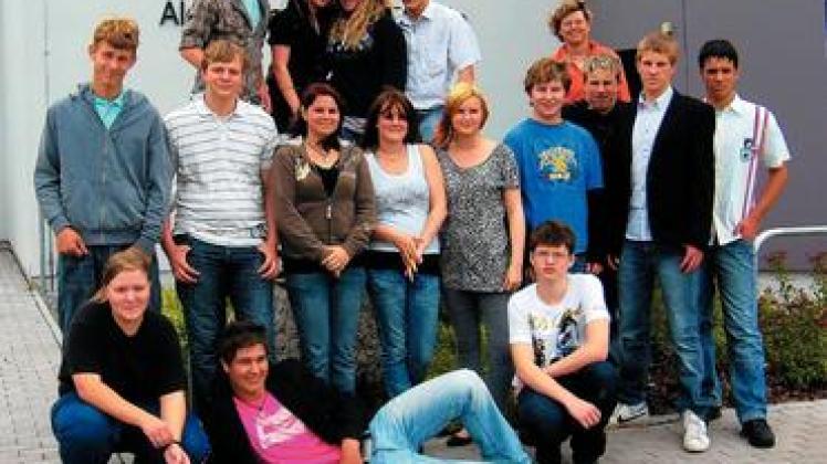 Erste Absolventen der Alexander-Behm-Schule in Tarp