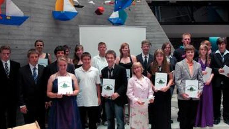 Regionalschule Altenholz verabschiedet Hauptschul-Absolventen